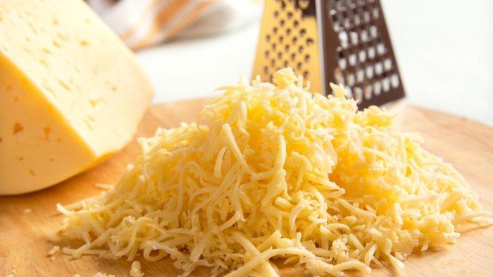 Sensasi Paduan Cheddar dan Mozarella di Emina Cheese Mozza ...