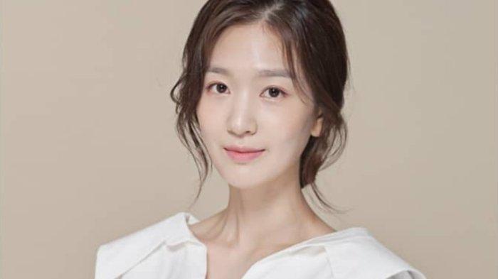 Kim Hye In - TribunnewsWiki.com