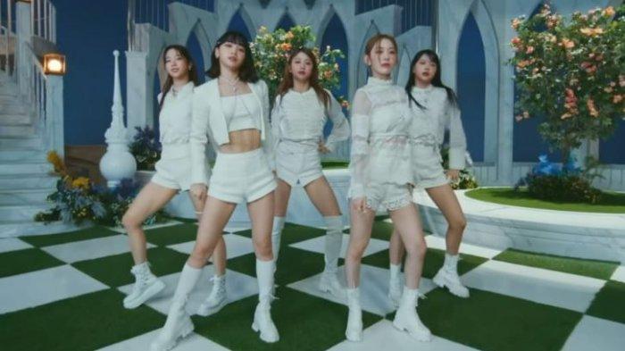 LE SSERAFIM Bersiap Tampil di Jepang dengan Lagu 'Fearless' - TribunnewsWiki.com