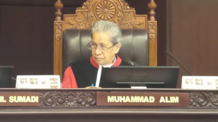 Mantan Hakim Mahkamah Konstitusi Muhammad Alim Meninggal pada Usia 76 ...