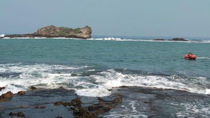 Pantai Pulo Manuk - TribunnewsWiki.com