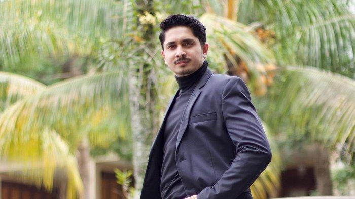 Reza Levi - TribunnewsWiki.com