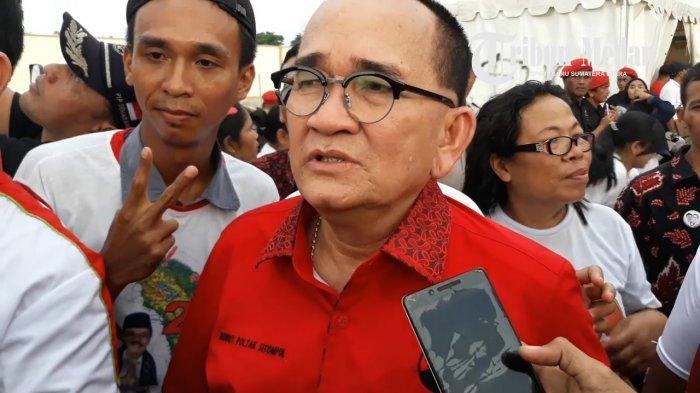 Sosok Ruhut Sitompul, Politikus PDIP Viral Posting Meme Anies Pakai ...