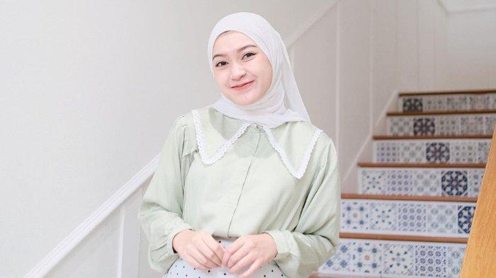 Sari Endah Pratiwi - TribunnewsWiki.com
