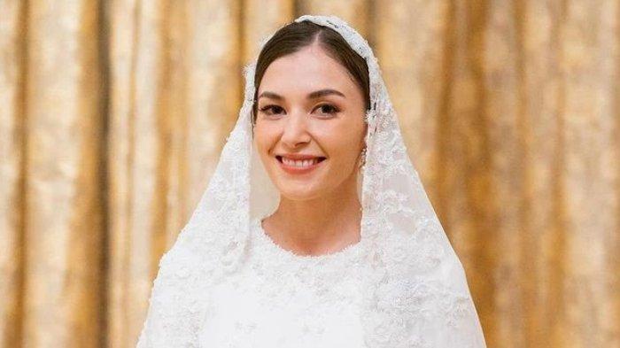 Sosok Anisha Rosnah, Wanita yang Dinikahi Pangeran Mateen, Ternyata ...