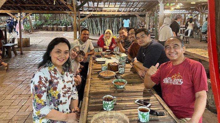 Warung Tuman BSD - TribunnewsWiki.com