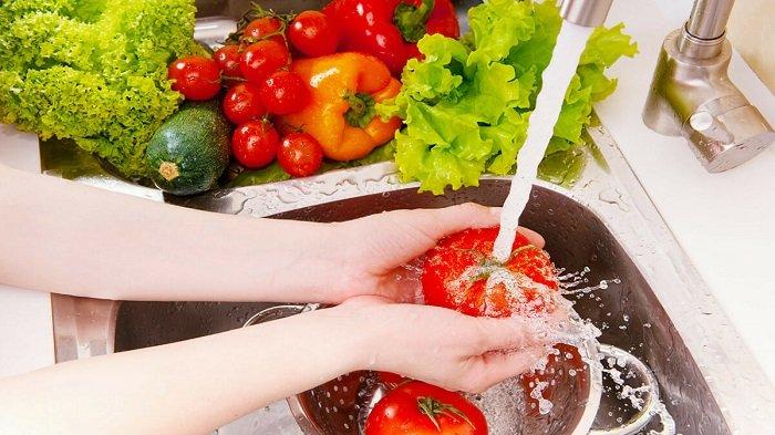 Moms, Ini 9 Tips Mencuci Sayur dan Buah Agar Gizinya Tidak Cepat Hilang ...