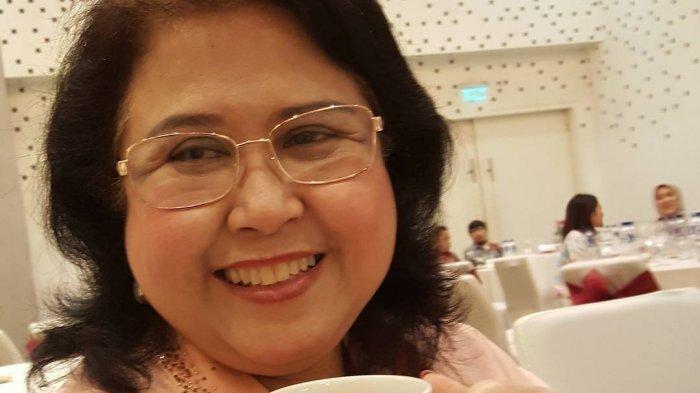 Baru Terungkap, Elza Syarief Kini Miliki Suami Bule, Masih Pengantin ...