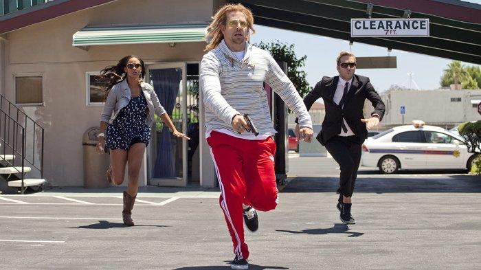 Sinopsis Hit And Run, Dibintangi Kristen Bell, Dax Shepard dan Bradley ...