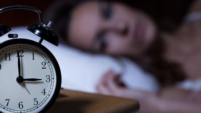 7 Cara Sederhana Atasi Insomnia tanpa Obat Tidur: Membaca Buku hingga ...