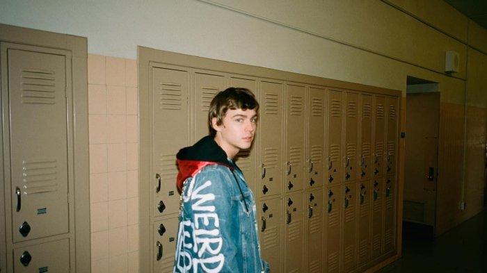 Miles Heizer - TribunnewsWiki.com