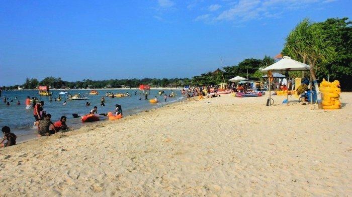Pantai Bandengan - TribunnewsWiki.com