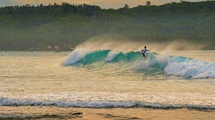 Pantai Sorake - TribunnewsWiki.com