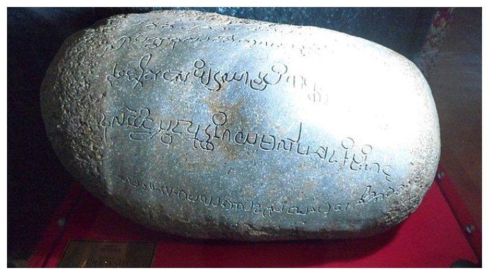 Hari Ini dalam Sejarah: Bahasa Indonesia (Melayu) Diresmikan Menjadi ...