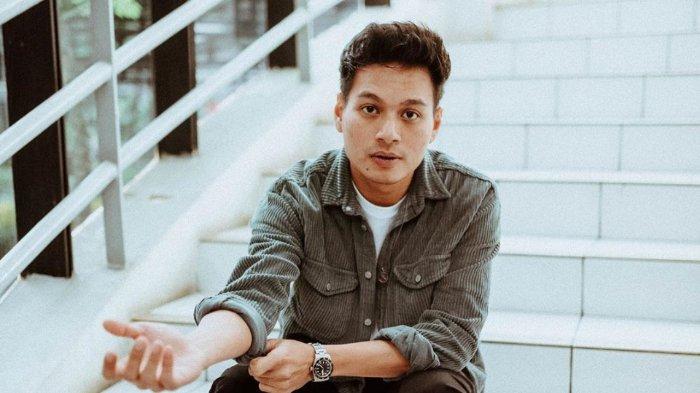 Rendy Pandugo - TribunnewsWiki.com