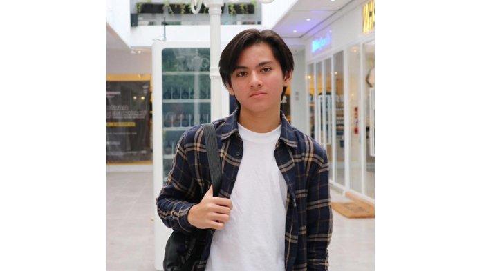 Rey Bong - TribunnewsWiki.com