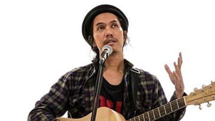 Sisir Tanah - TribunnewsWiki.com