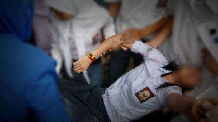 Cerita Siswi SMA di Madura Melahirkan di Kelas Saat Ujian Sekolah, Darah Bercucuran dan Gendong ...