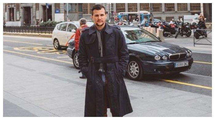 Stuart Collin - TribunnewsWiki.com