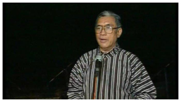 Umar Kayam - TribunnewsWiki.com