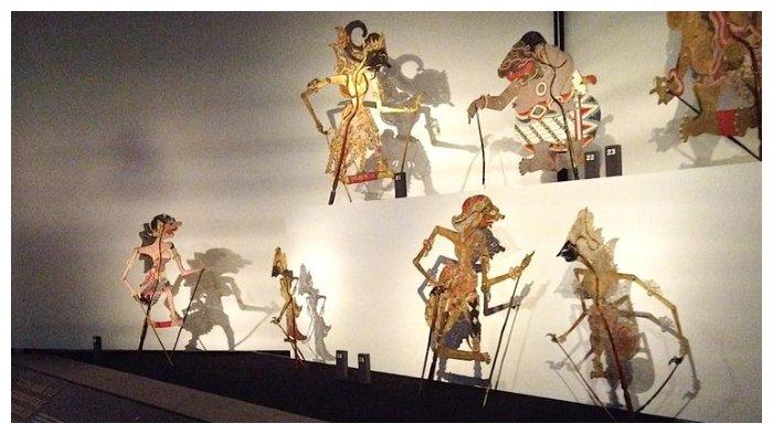 Wayang Kulit Jawa Berusia 150 Tahun Dipamerkan dalam Pertunjukan Wayang ...