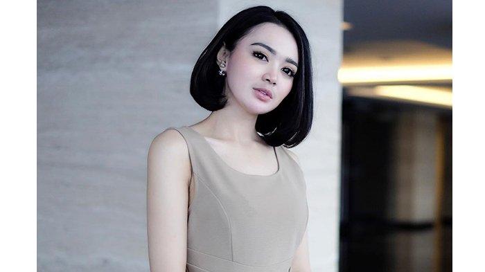 20 Artis Wanita yang Tinggi Badannya 150an Cm, Ada Rebecca Klopper, Sherina, hingga Nikita Willy ...