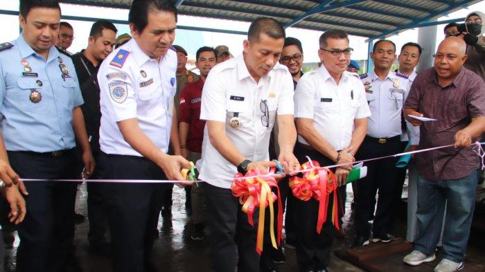 Perdana, Kapal MV Pintas Samudra 8 Berangkat dari Meranti ke Malaysia ...