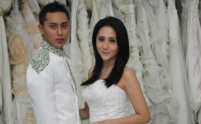 Pedangdut Aida Saskia Babak Belur Dihajar Suaminya - Wartakotalive.com