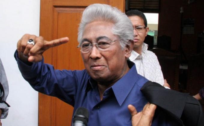 BREAKING NEWS: Adnan Buyung Nasution Meninggal Dunia - Wartakotalive.com