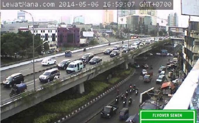 Pukul 17.00 Fly over Pasar Senen Arah Kramat Raya Macet - Wartakotalive.com