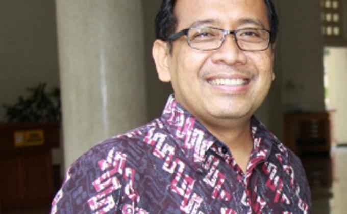 Rektor UGM : Kami Cukup Kirim Sarjana untuk Jadi Presiden ...