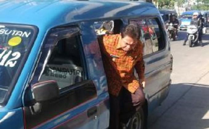 Tarif Angkot di Depok Resmi Naik 25 Persen - Wartakotalive.com