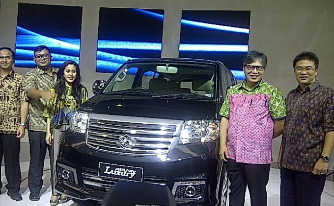 Suzuki Luncurkan APV New Luxuary di IIMS - Wartakotalive.com