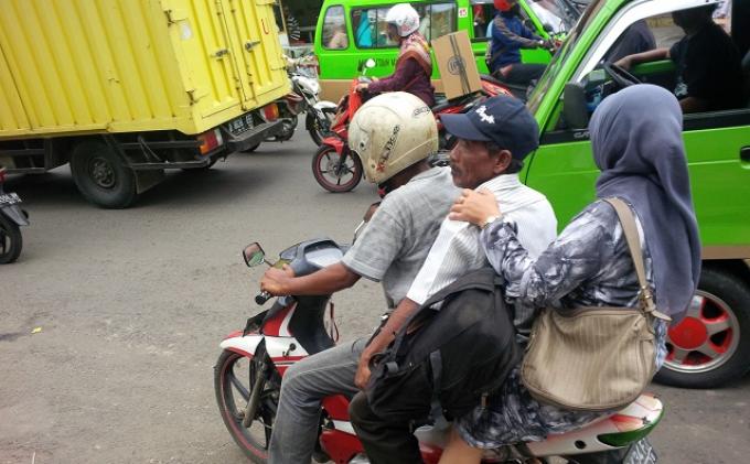Angkot Parung-Bogor Kembali Beroperasi - Wartakotalive.com
