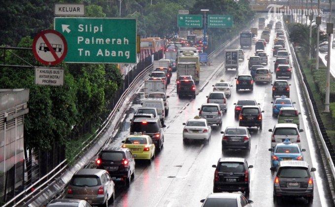 Pukul 06.03 Antrian Exit Tol Semanggi Padat - Wartakotalive.com
