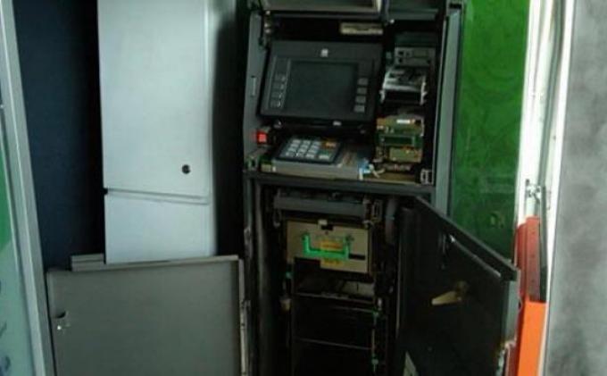 Wah, ABG Depok Bobol ATM BRI - Wartakotalive.com