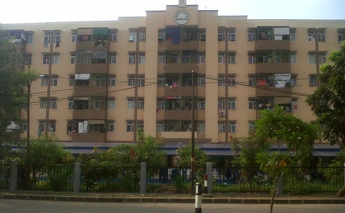 Warga Relokasi Waduk Pluit Keluhkan Pasokan Air di Rusun ...