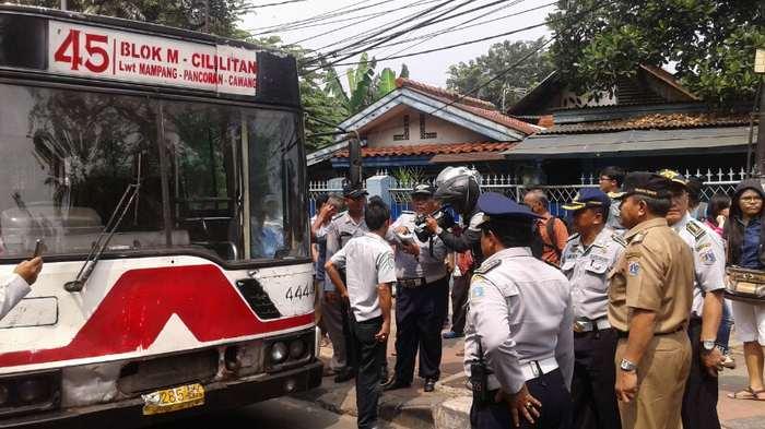 300 Bus PPD Dioperasikan di Jalur Bus Transjakarta - Wartakotalive.com