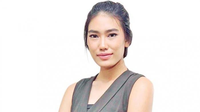 VIDEO: Aksi Penyanyi Alika Islamadina Nyanyikan Perfect Moment ...