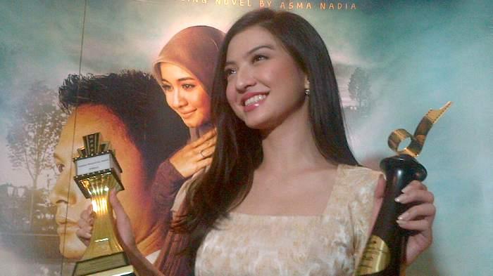 Mau Jadi Kekasih Raline Shah, Harus Humoris - Wartakotalive.com