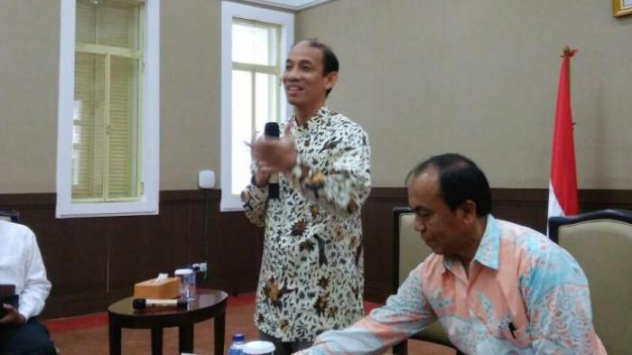 Soal Dwi Kewarganegaraan Menteri ESDM, Istana Hanya Jawab: Tahar ...