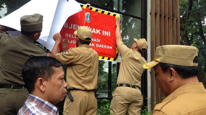 BREAKING NEWS: Restoran Mewah di Senopati Ditempeli Stiker Belum Lunasi ...