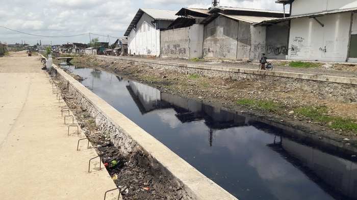 Pengembang Pulau G Siap Ganti Turap Batu Kali Apuran dengan Beton ...
