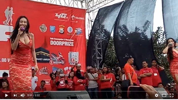 Video Viral: Goyang Duo Serigala Terlalu Hot, Sampai Bagian Sensitifnya Terlihat - Wartakotalive.com