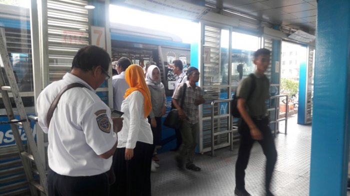 Halte Busway Terminal Kampung Melayu Resmi Beroperasi Hari Ini ...
