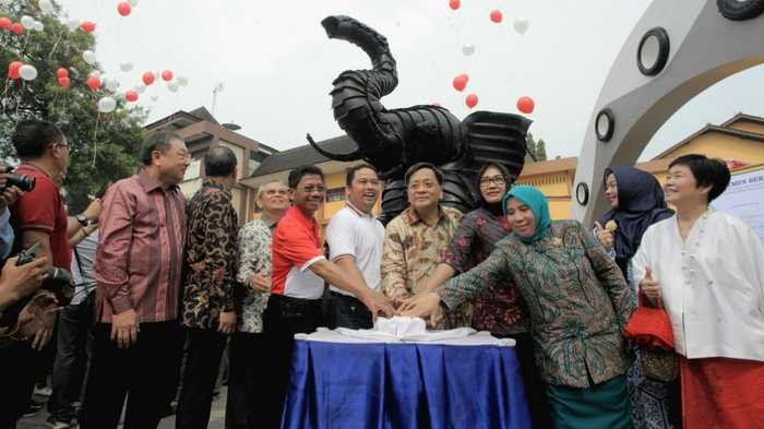 Taman Gajah Tunggal Tangerang Dibuat dari Ban Daur Ulang ...