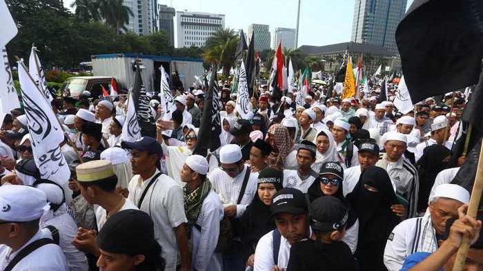 Aksi 212 di Istana Negara Diikuti Ratusan Ribu Peserta, Slamet Maarif ...