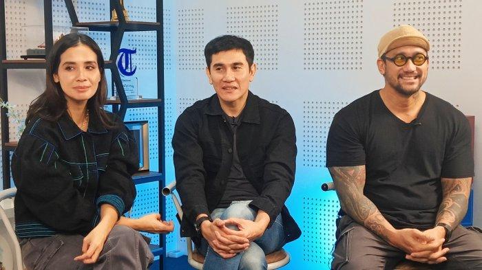 Vino G Bastian Tunjukan Sisi Bucin ke Marsha Timothy dalam Film 'Kang Mak From Pee Mak ...