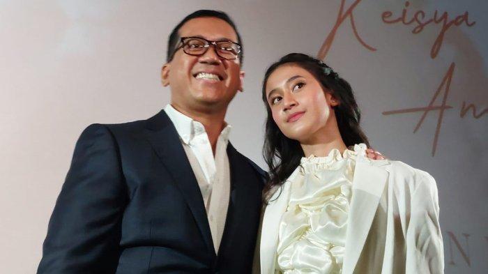 VIDEO Andi Rianto Gandeng Keisya Levronka Nyanyikan 'Mengejar Matahari' - Wartakotalive.com