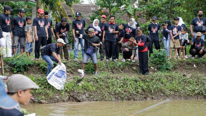Pehobi Mancing di Banyubiru Rayakan Tahun Baru dengan Lomba Pancing Lele - Wartakotalive.com